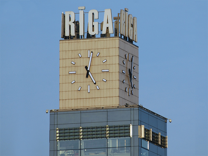 Rīgas stacijas pulkstenis